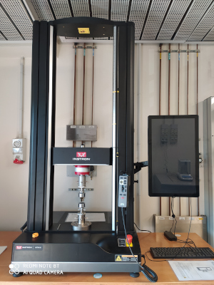 UTM-Instron-6800 | Ricerca | Dipartimento di Chimica 'Ugo Schiff' (DICUS) | UniFI